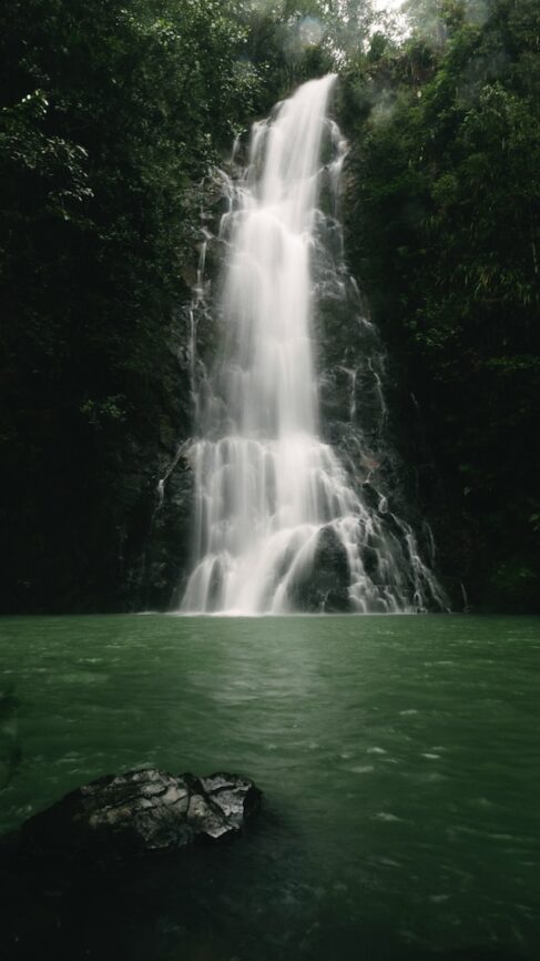 17 Belize Waterfalls + Map + 2025 Info - Eco Lodges Anywhere